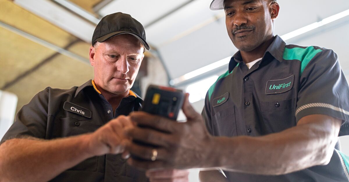 Elevate your uniform rental service | UniFirst